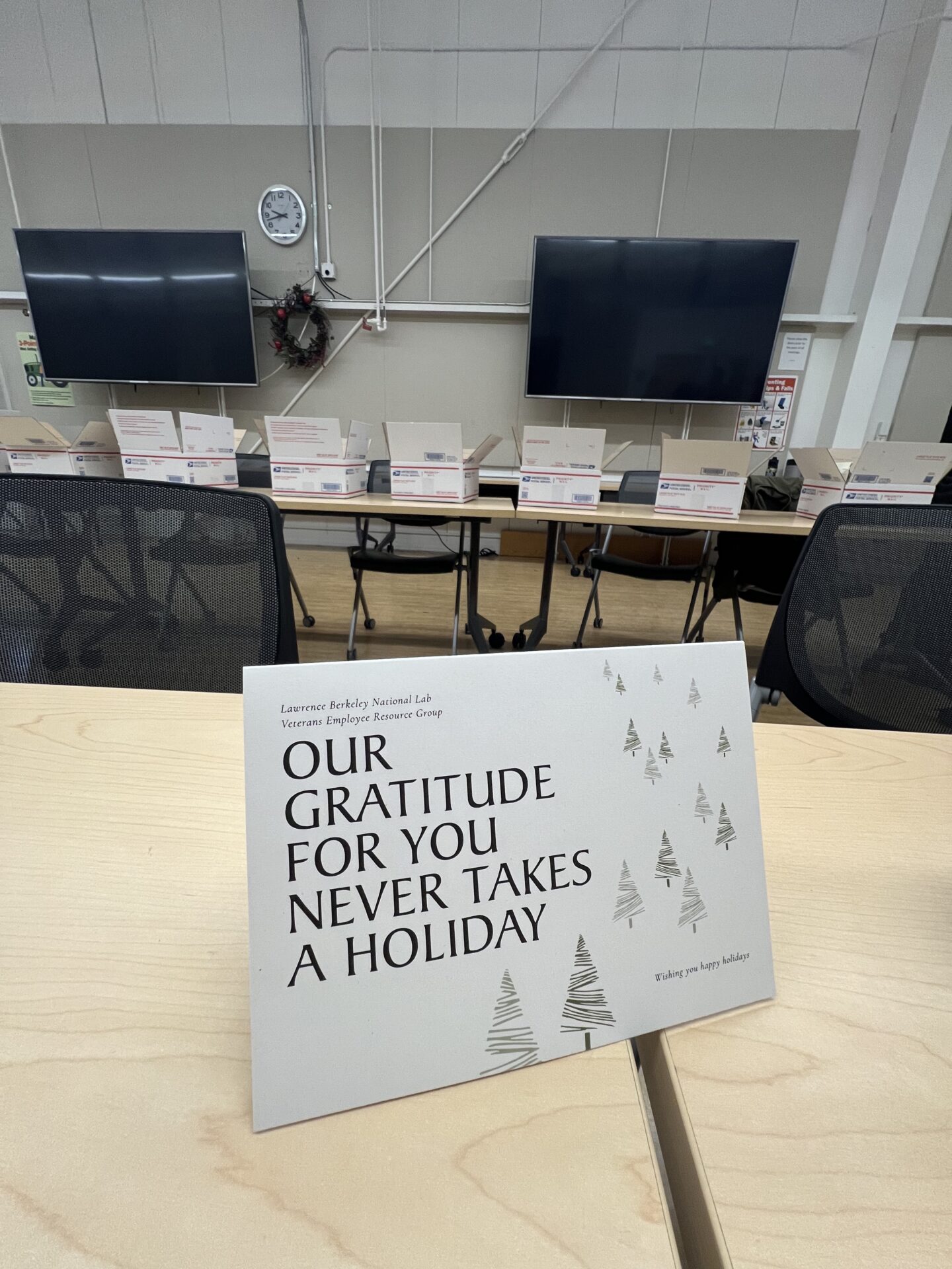 VERG’s Operation Holiday Cheer Sends Support to Troops – Elements for Berkeley Lab